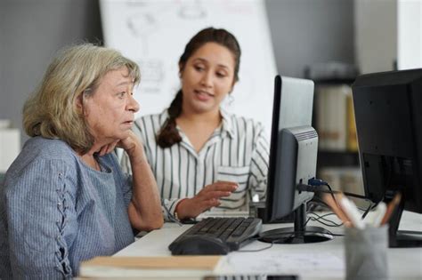 Senior Computer Class Images Free Download On Freepik