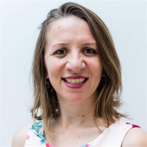 Vanessa Caires Youtube