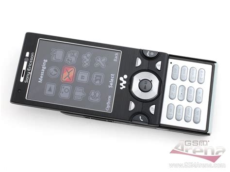 Sony Ericsson W995 pictures, official photos