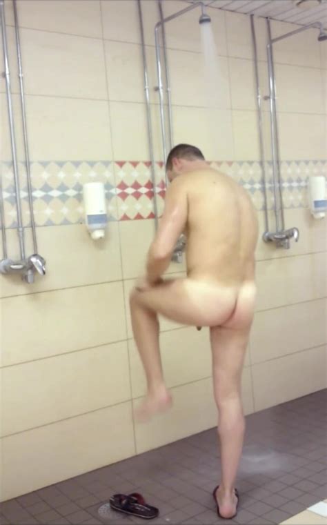 Hot Man Lockerroom