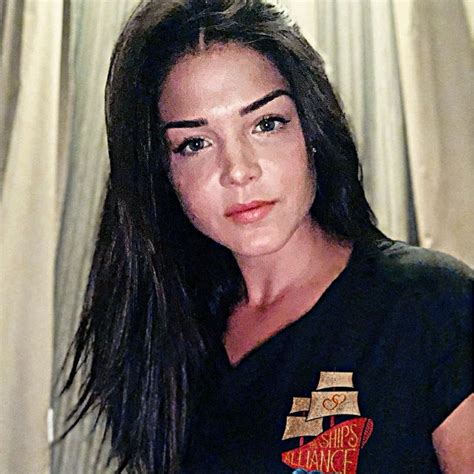 Marie Avgeropoulos Icon