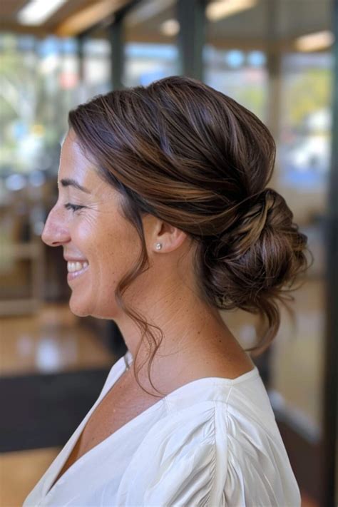50 Chic Teacher Hairstyles That Wont Make You Look Outdated This 2026