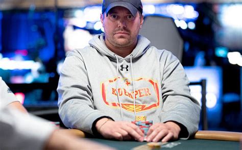 Douglas Riesenberg Lets Know About This Former American Soccer Champ Tlwastoria