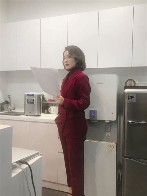 Daras Parody For The Kdrama Misty For Daratv Xd Anchor Dara ♥ 2ne1