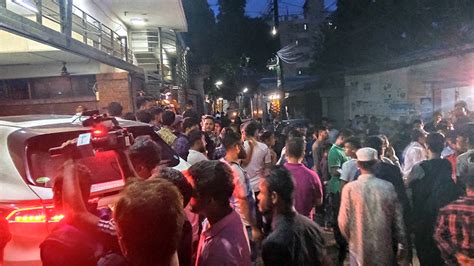 তামিমের শহরে ভক্তদের উল্লাস আনন্দে কেঁদেছেন মা