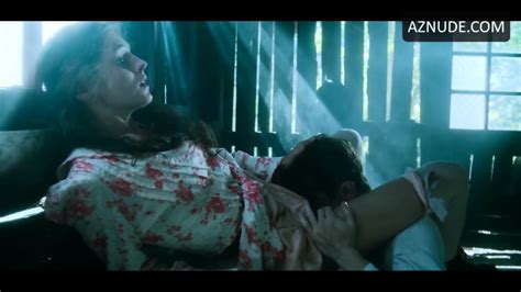 Emma Corrin Breasts Scene In Lady Chatterleys Lover Eporner