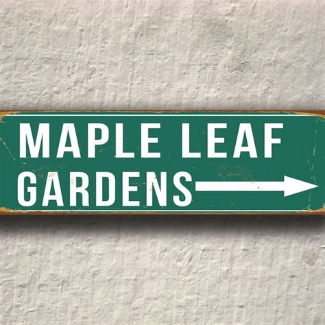Maple Leaf Sign Etsy