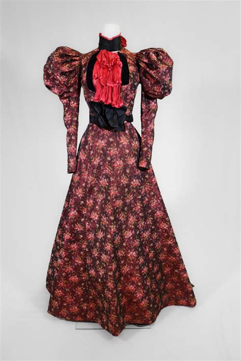 Clothing And Textiles Silk Taffeta Flowered Dress C 1890s New