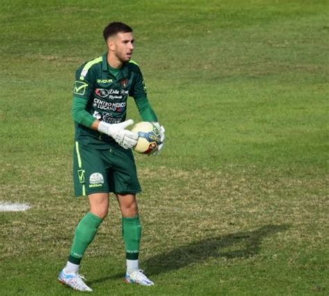 Chi è Gian Marco Crespi Il Portiere Della Juventus Next Gen