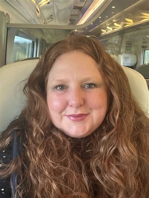 Hayley Baxter On Linkedin A Re Introduction Hi 👋 Im Hayley The Off