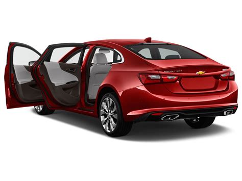 New Chevrolet Malibu 2019 20l Turbo Premier Photos Prices And Specs