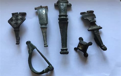 Lot De Fibule Romaine Gauloise Bronze Argenté Et Autres Eur 15000