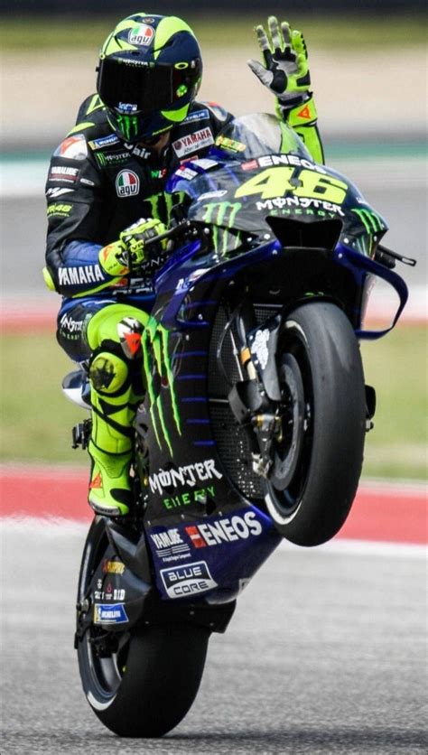 100 Valentino Rossi Backgrounds
