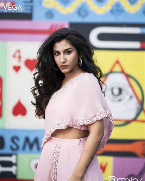 South Actress Vishnupriya Raises Temperature With Her Hot Photos Take