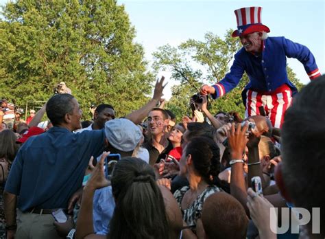 Photo President Obama Hosts Military Families For Fourth Of July At