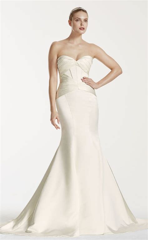 Heres Your First Look At The Truly Zac Posen Fall 2015 Collection For