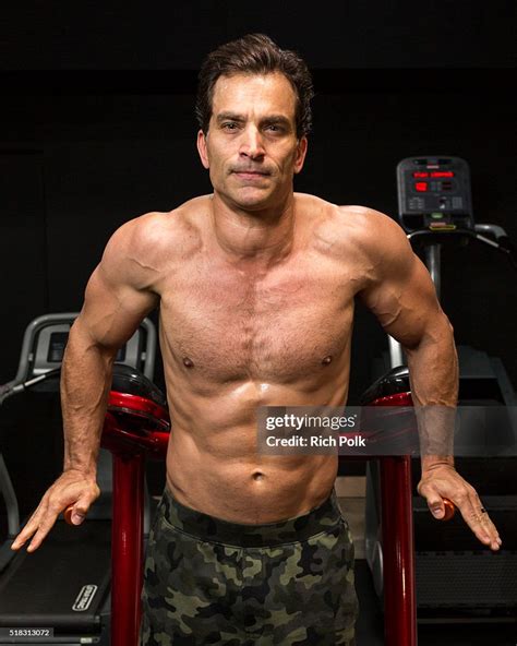 Actor Johnathon Schaech During A Training Session At Powerhouse Gym