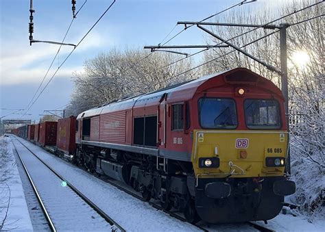 Db Cargo Class 66 66085 Holytown Saul Okane Flickr