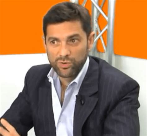 Le Béarnais Laurent Uberti N°3 Mondial De La Relation Client Presselib