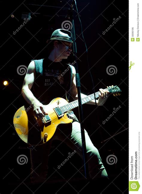 Tom Thacker Editorial Photo Image Of Arnold Concert 30095196