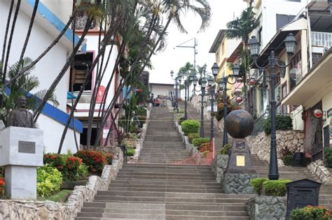 Guayaquil ¿se Acaba El Turismo En Las Peñas