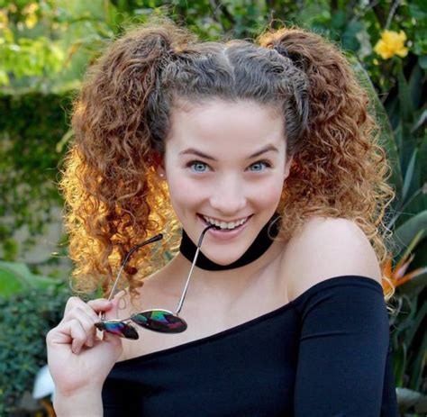 Sofie Dossi Is Flexible To The Point Of Being Overhuman 25 Pics