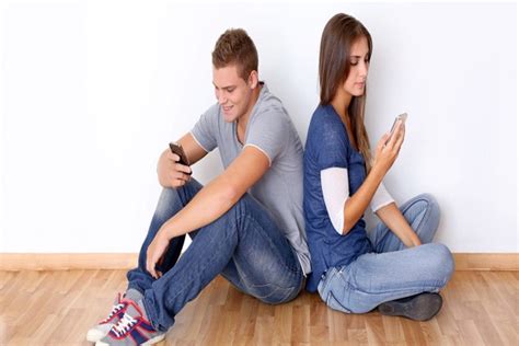 Texting Girls 10 Shocking Mistakes Men Make But Must Avoid Page 10