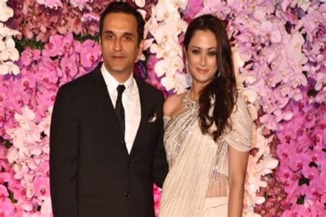 Swades Actress Gayatri Joshi Husbands Car Accident Leads To A Swiss Couples Death The