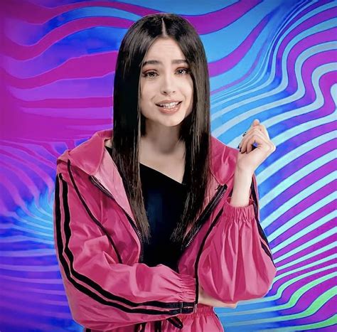 Pin De Guy Incognito En Sofia Carson Fotos De Sofia Carson Fotos De