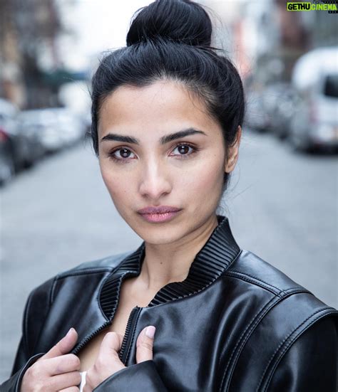 Anya Banerjee Wiki Biography Age Gallery Spouse And More