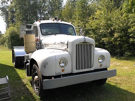 Mack B Model Classic Mack Trucks 1950 1989