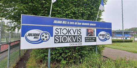 Stokvisandstokvis Met Eyecatcher Op Sportpark Juliana Inmillnl