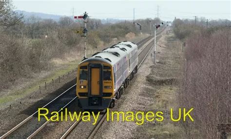 Railway Photo Class 158 Dmu Train Approaching C2009 £200 Picclick Uk