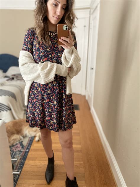 Long Sleeved Floral Dress At Old Navy Editor Review Ps Fashion
