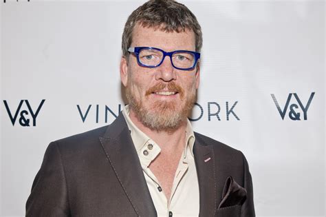 18 Enigmatic Facts About Simon Sebag Montefiore