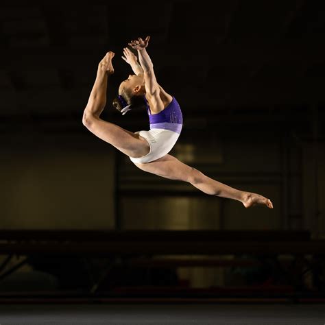 🔥 On The Grind 🔥 • First Day Twisting In 19 Weeks 🎉 Getting More Comfortable Using Her Elbows