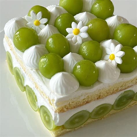 Green And White Mini Cake