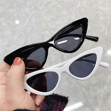 Women Sunglasses Solid Construction Plastic Small Frame Sunglasses