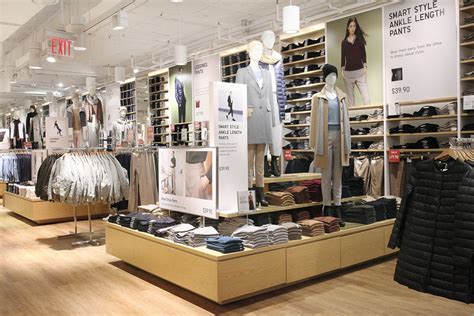 Uniqlo Global In Store Communication Renewal On Behance Retail Space