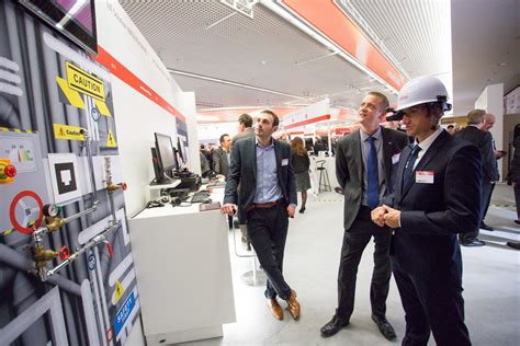 Fujitsu Creates Workplace Anywhere And Everywhere Profit From IoT IoT India