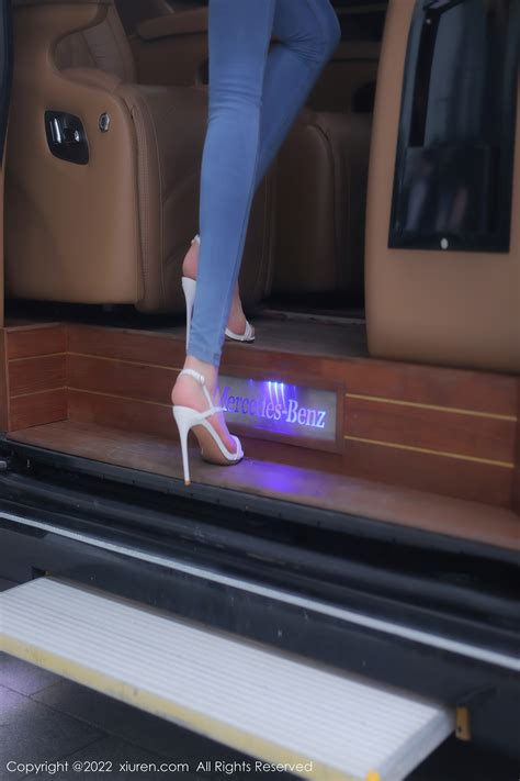 Xiuren秀人网 No5677 李雅柔182cm 牛仔裤美腿 微图坊 Xiuren秀人网 No5677 李雅柔182cm 牛仔裤美腿 微图坊