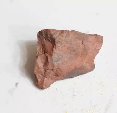 赭石（氧化物类矿物刚玉族赤铁矿）百度百科