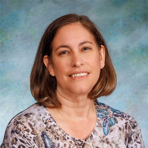 Elaine Maxwells Instagram Twitter And Facebook On Idcrawl