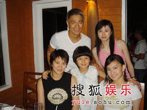 《门徒》上映在即 何美钿为孕妇袁咏仪叫屈图 搜狐娱乐