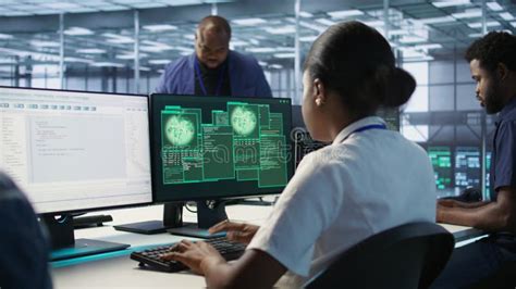 Woman Seeing Critical Error On Pc Screen In Data Center Stock Video Video Of Monitor Firewall