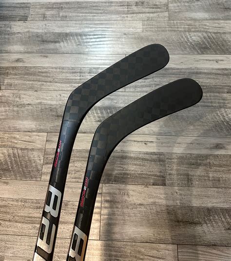 New 2 Pack 2x 70 Flex Right Hand P92 Vapor Hyp2rlite Hockey Sticks
