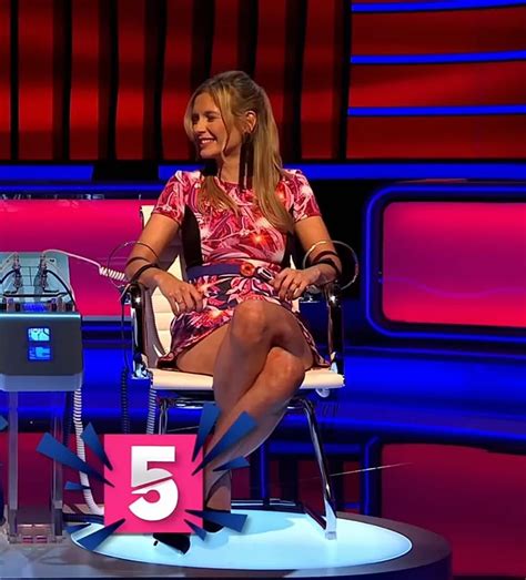 Rachel Riley Rdoublelegcrossing
