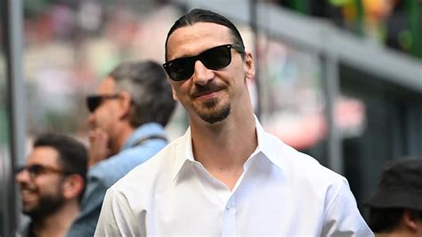 Ibrahimovic Complica I Piani Di Mercato Del Bayern Monaco Foto