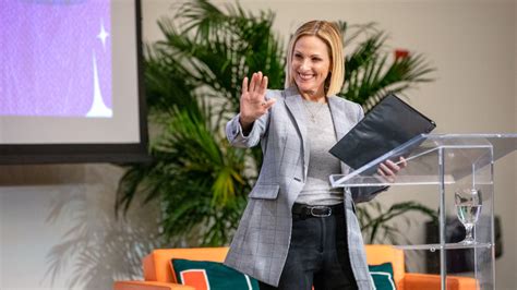 Marlee Matlin Talking Marlee Matlin American Academy Award And Golden