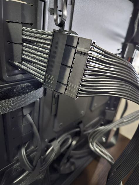 24 Pin Doesnt Go All The Way Into Psu Cables Rcablemod